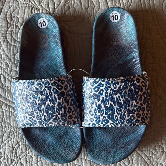 Johnny Was | Shoes | Johnny Was Calme Slides Sandals In Blue Leopard ...